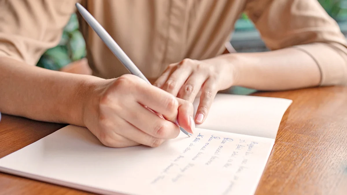 « Quelque temps » ou « quelques temps » ? L’erreur que tout le monde ...